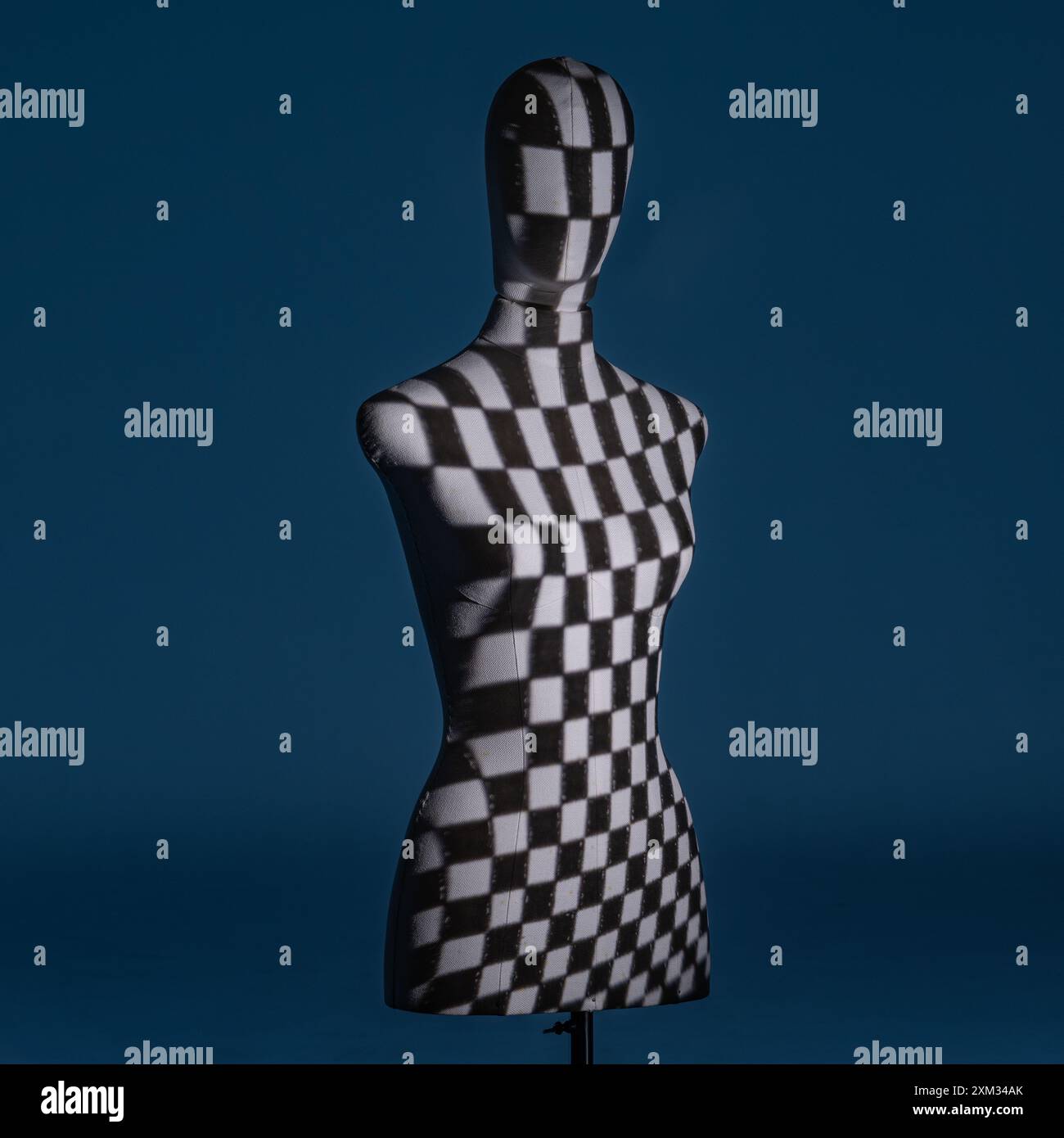 Butler mannequin hi-res stock photography and images - Alamy