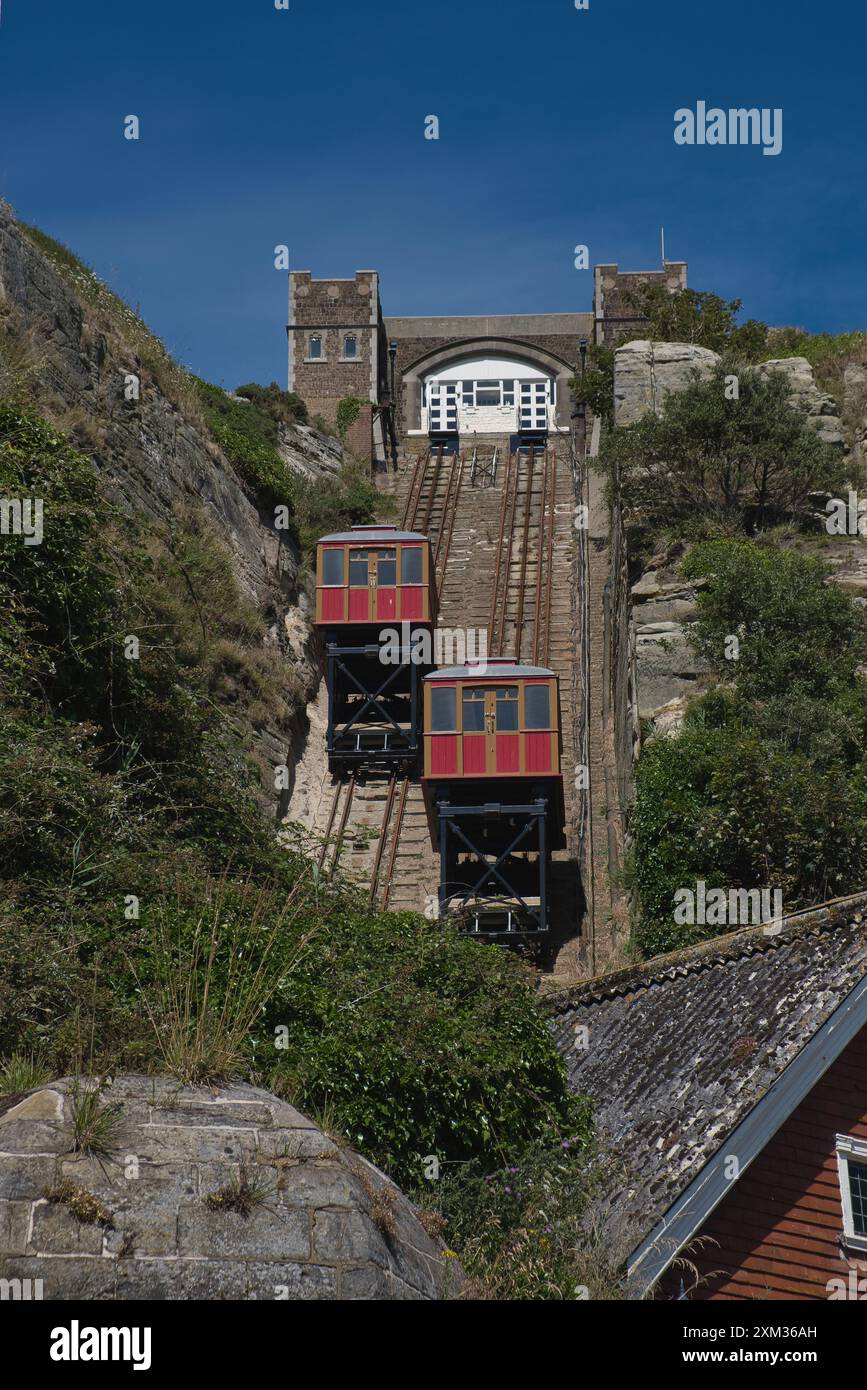 East Hill Cliff Railway 20th-century funicular railway, the steepest in ...