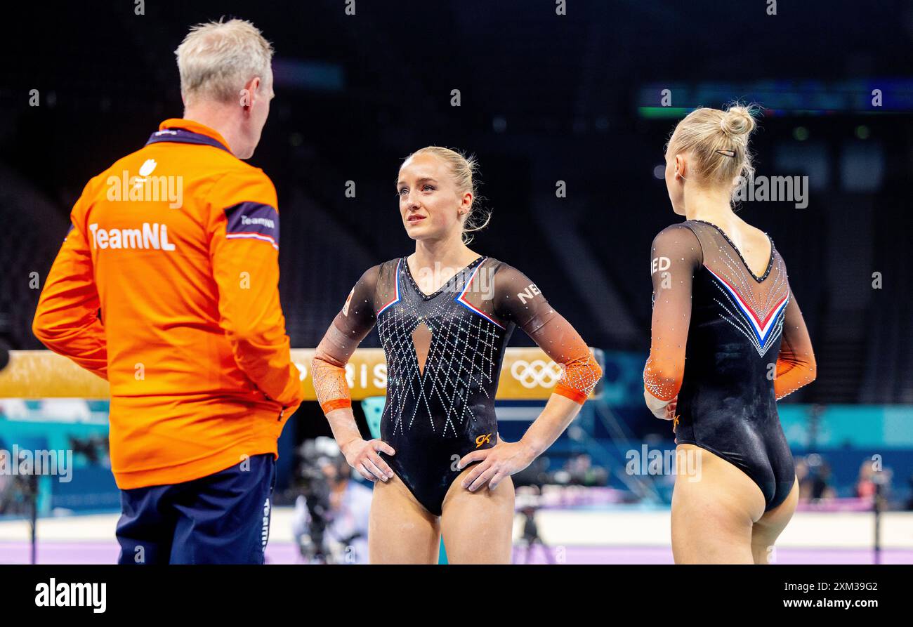 PARIS - Gymnasts Sanne Wevers and Lieke Wevers with coach Vincent Wevers during the official ...