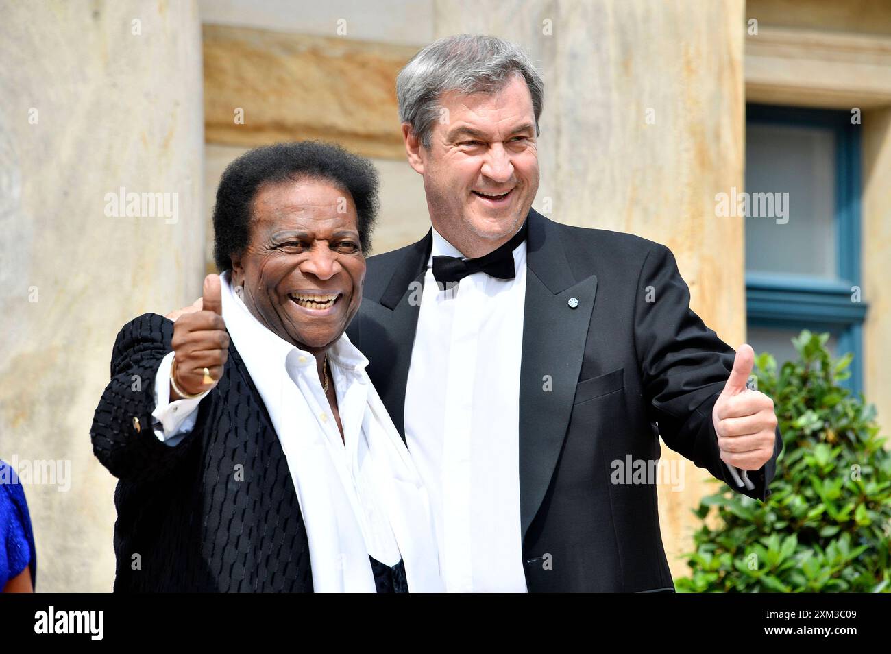 Roberto Blanco und Markus Söder bei der Eröffnung der Richard-Wagner ...