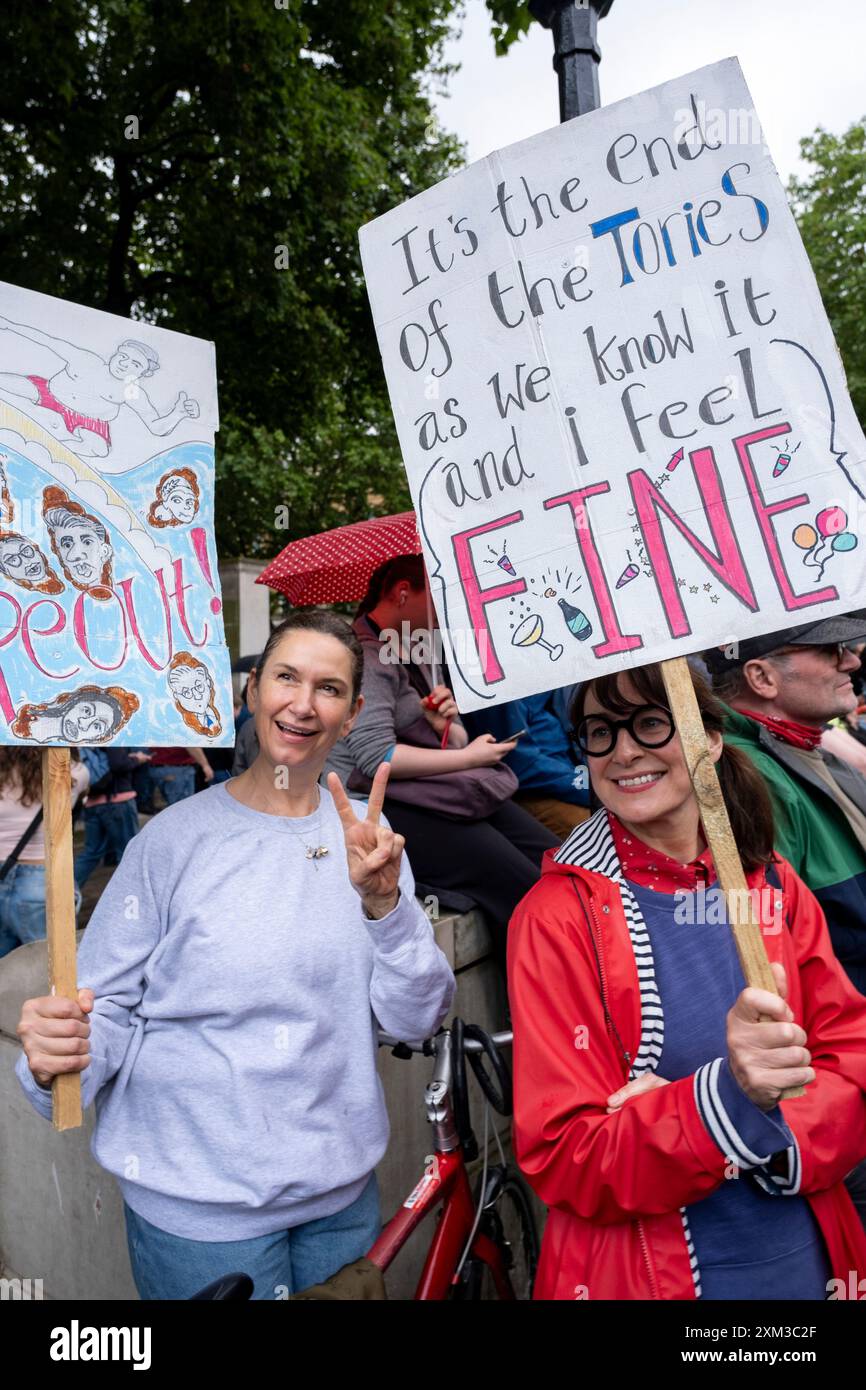 Protesters gather outside Downing Street on the day that the outgoing ...