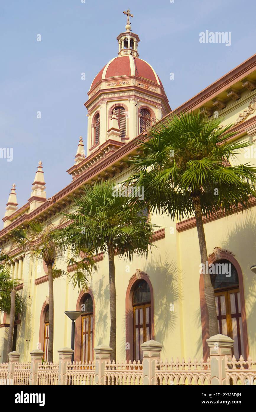 Santa Cruz Church, a Well Known Historical Roman Catholic Church in ...