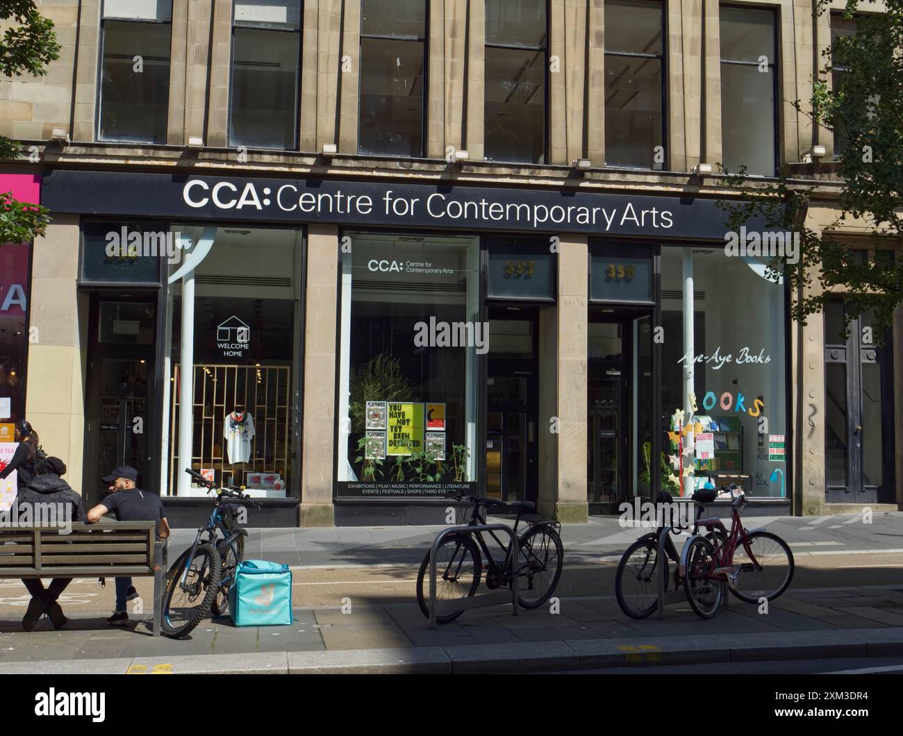 Sauchiehall street cycle hi-res stock photography and images - Alamy