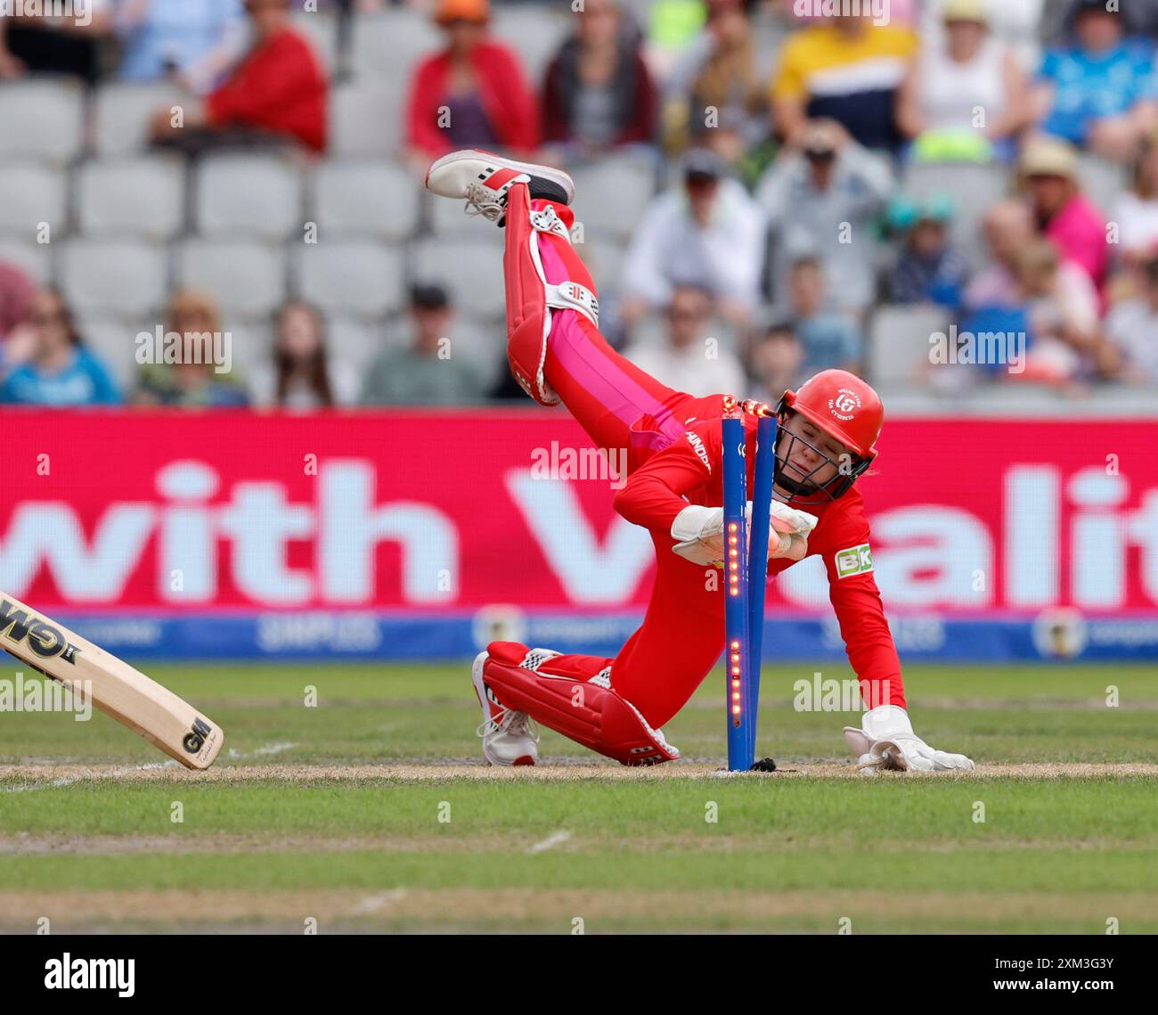 Sarah bryce cricket hi-res stock photography and images - Alamy