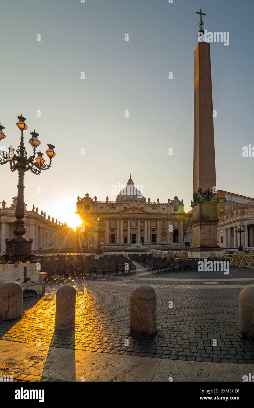 The Papal Basilica of Saint Peter in the Vatican (Basilica Papale di ...