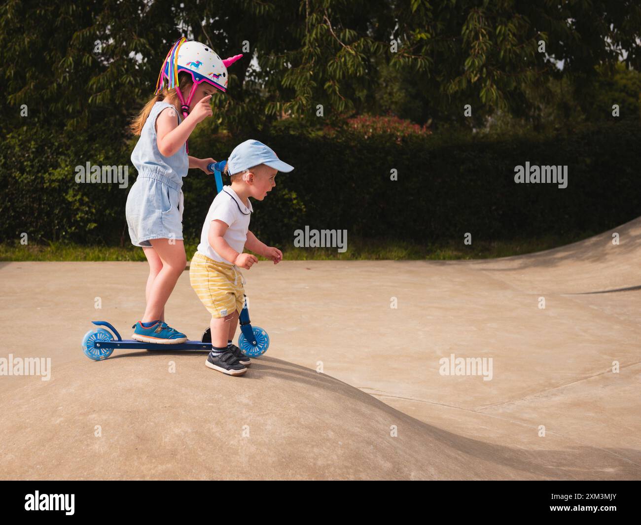 Children skate park hi-res stock photography and images - Alamy