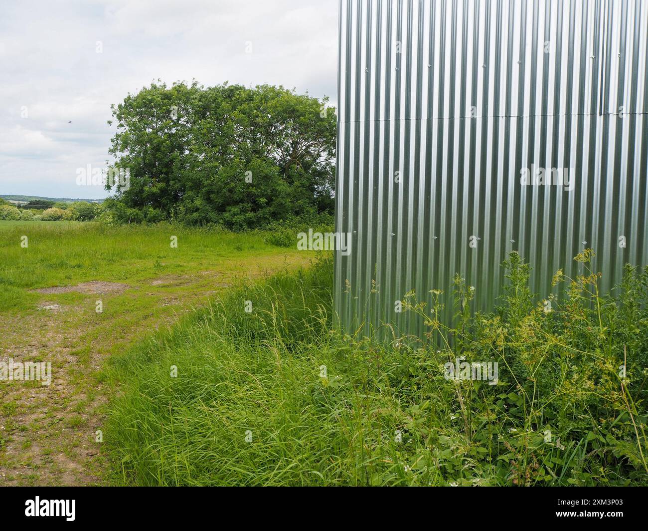 Corrugated sheet steel hi-res stock photography and images - Alamy