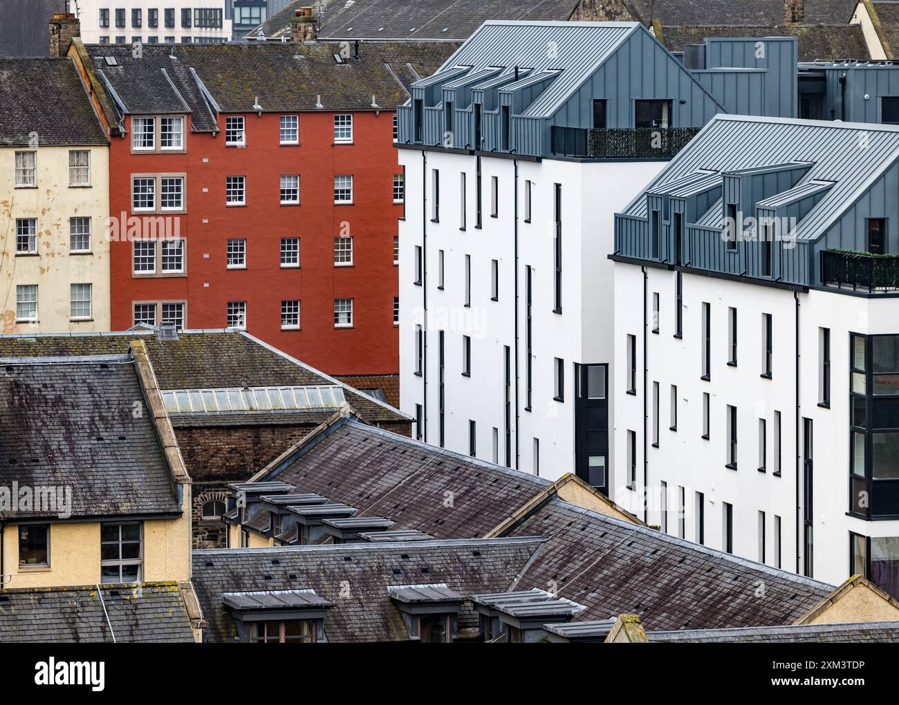 View over rooftops to Royal Mile old and new buildings, Edinburgh ...