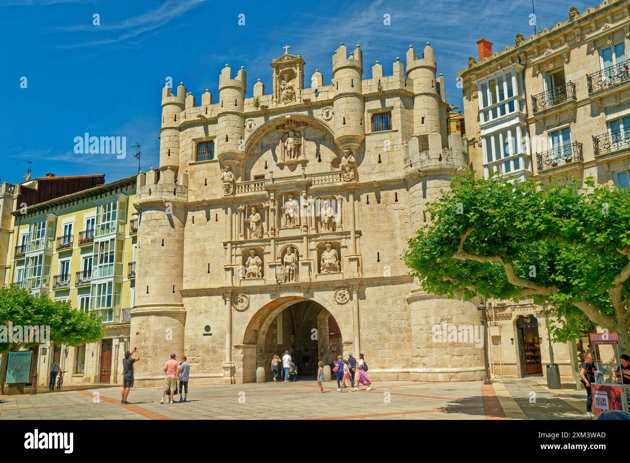 Arco de Santa Maria, St. Mary's Arch, one of the entrances to Santa ...