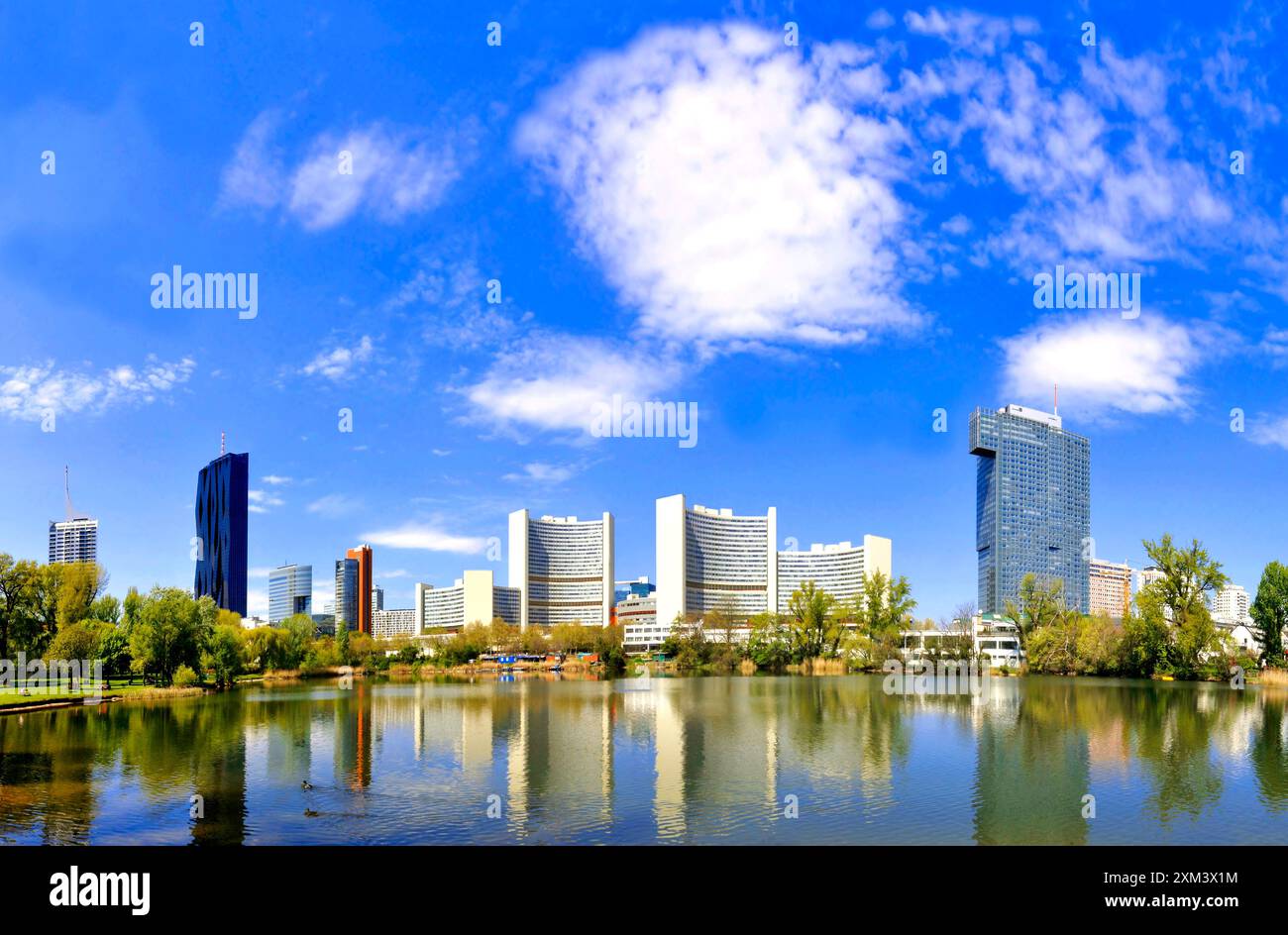 Wien Panorame, Kaiserwasser Alte Donau Stock Photo - Alamy