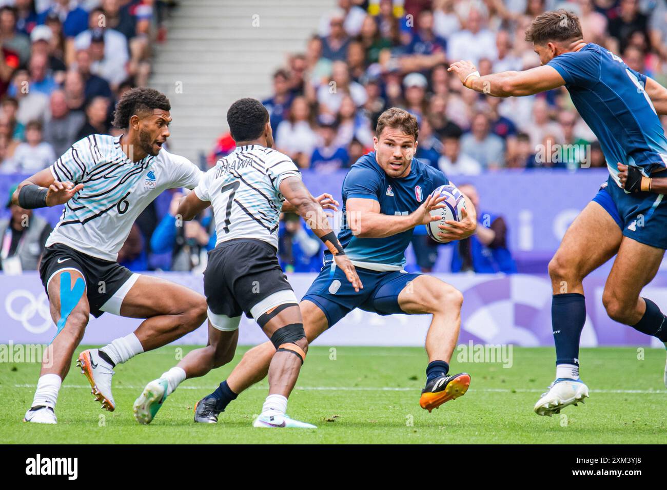 Antoine Dupont (France) and Ponepati Loganimasi, Terio Tamani Veilawa ...