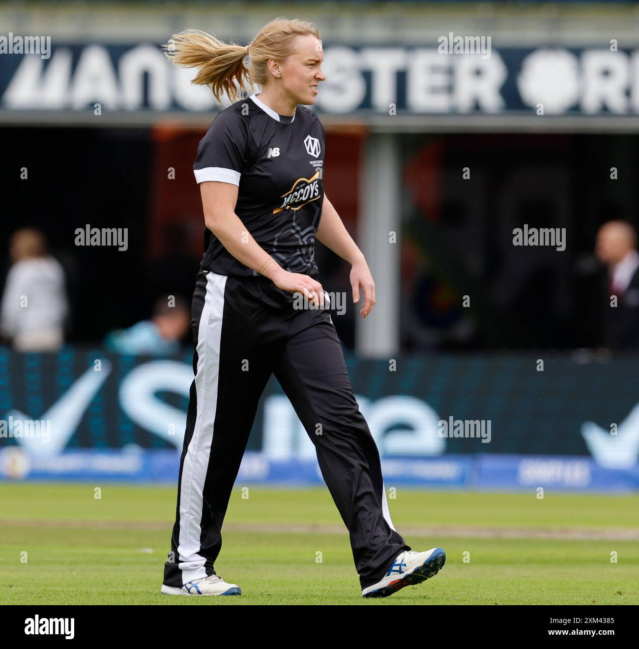 Cricket kim garth hi-res stock photography and images - Alamy