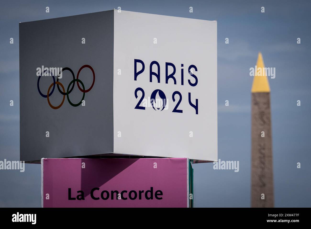 The Place de la Concorde with Luxor Obelisks in Paris with sign Paris ...