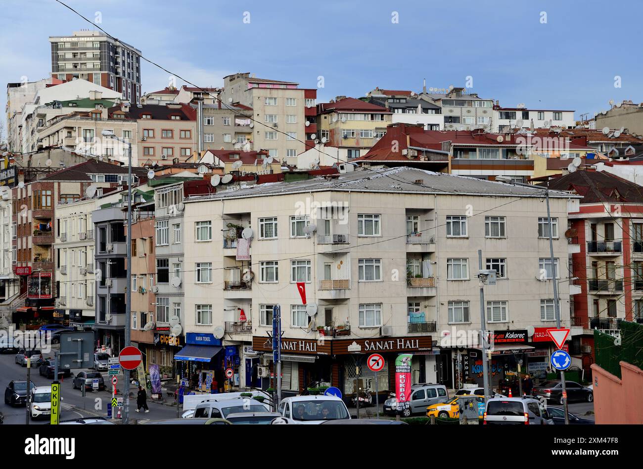 Sehir Parki Caddesi, Istanbul, Turkey Stock Photo - Alamy