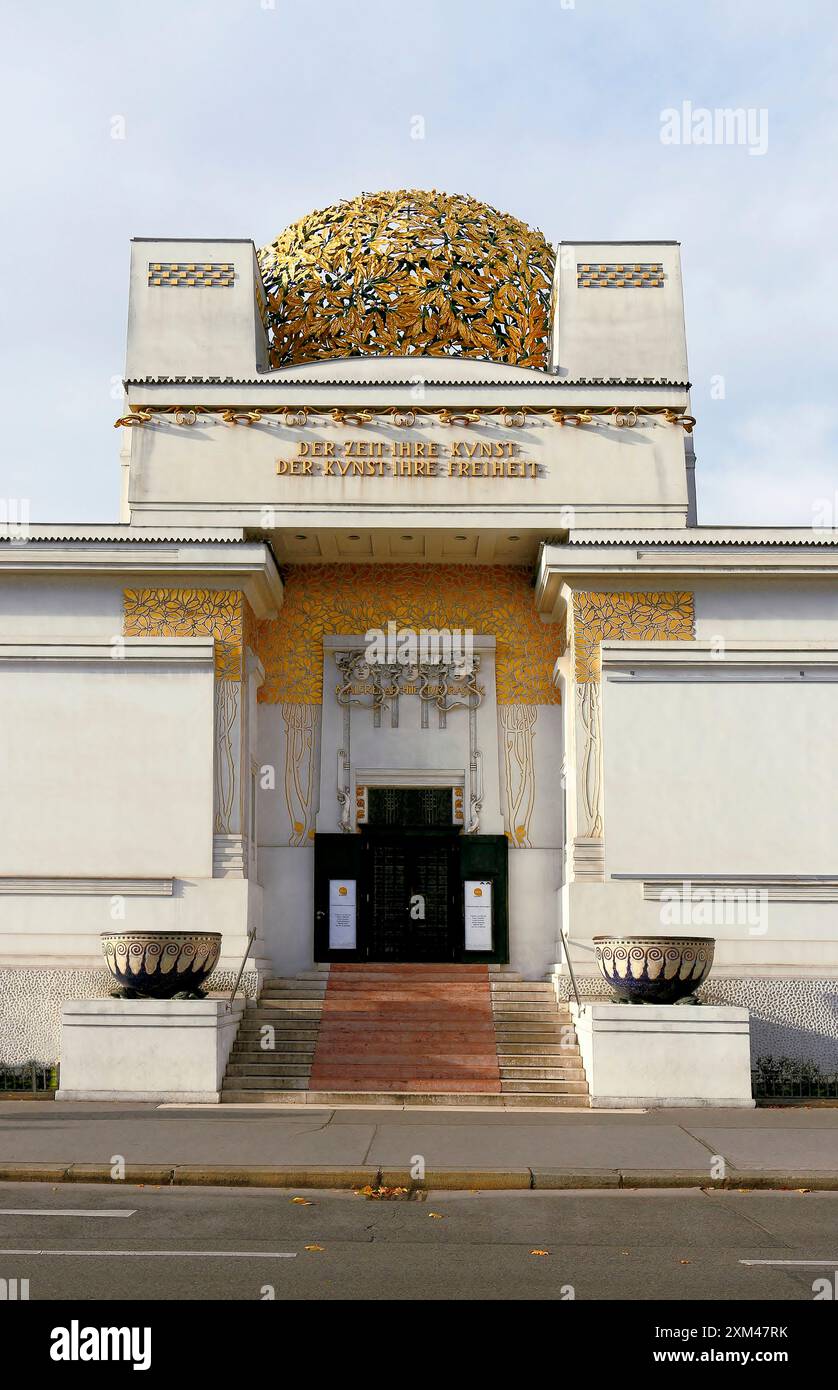 Secession sezession vienna olbrich hi-res stock photography and images ...