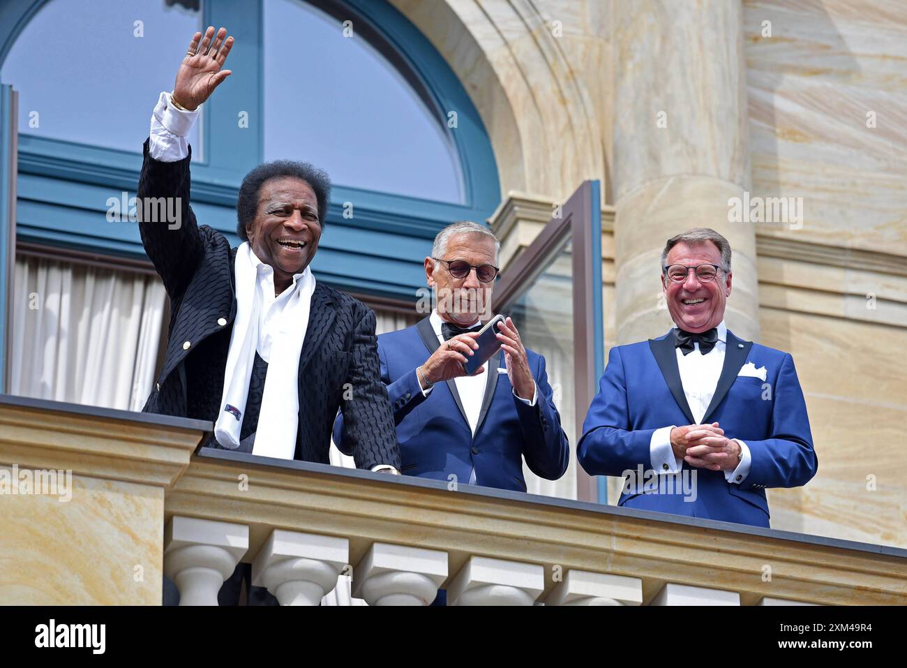 Roberto Blanco, Patrick Lindner mit Ehemann Peter Schaefer bei der ...
