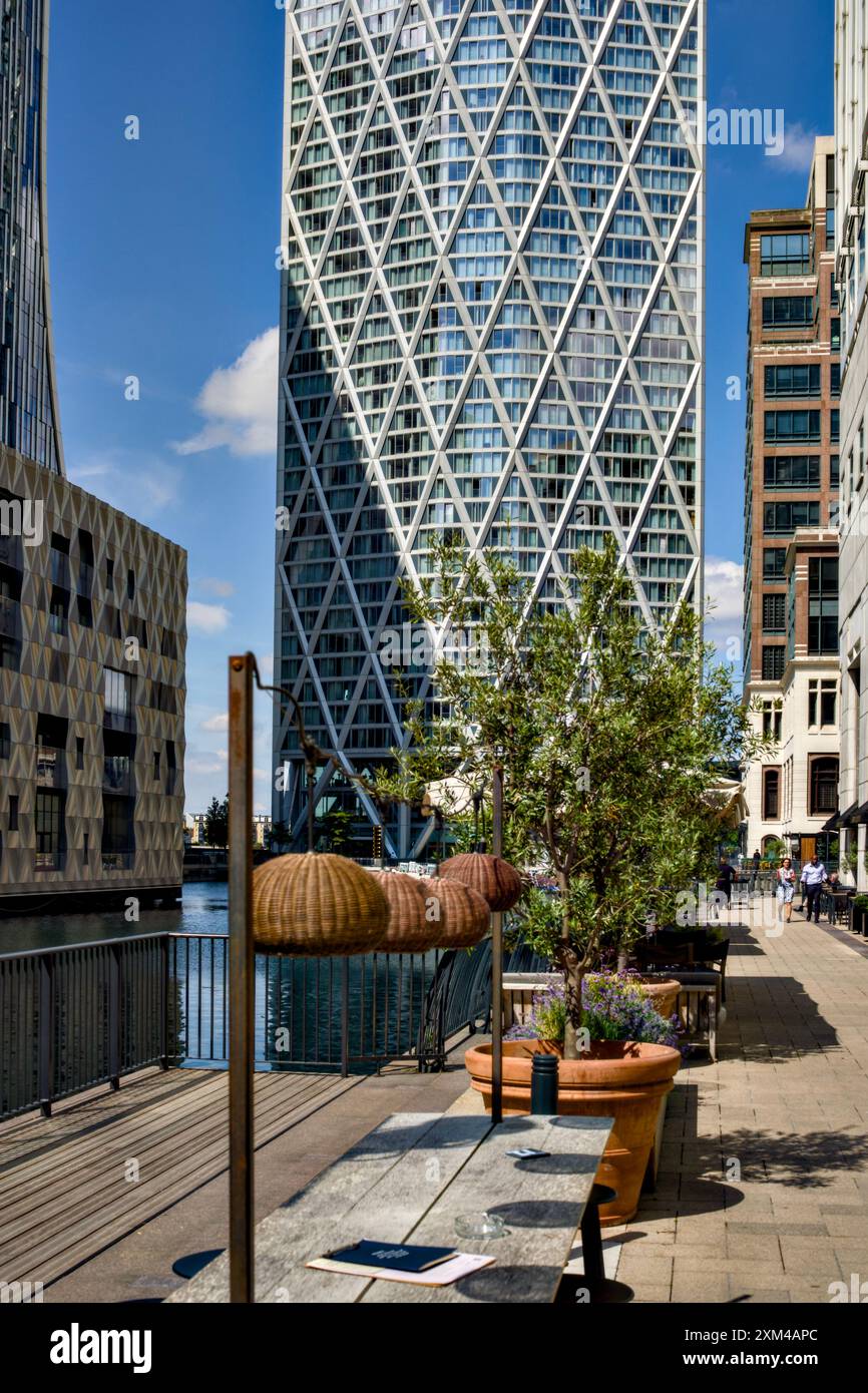 Newfoundland Apartment Building, Middle Dock, Canary Wharf, Borough Of ...