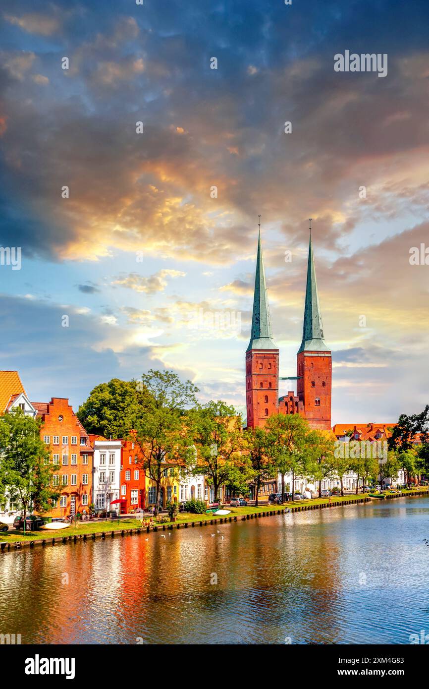 Old heritage city hi-res stock photography and images - Alamy