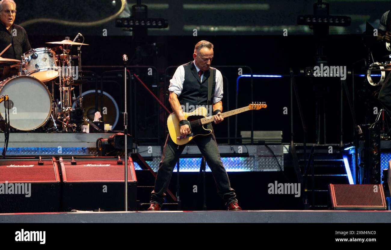 Bruce Springsteen and The E Street Band, performing Live at the Wembley ...