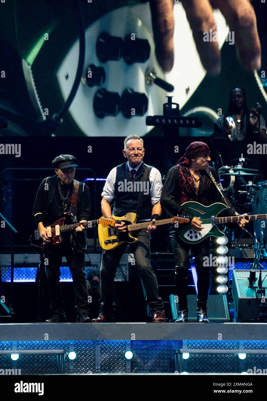 Bruce Springsteen and The E Street Band, performing Live at the Wembley ...