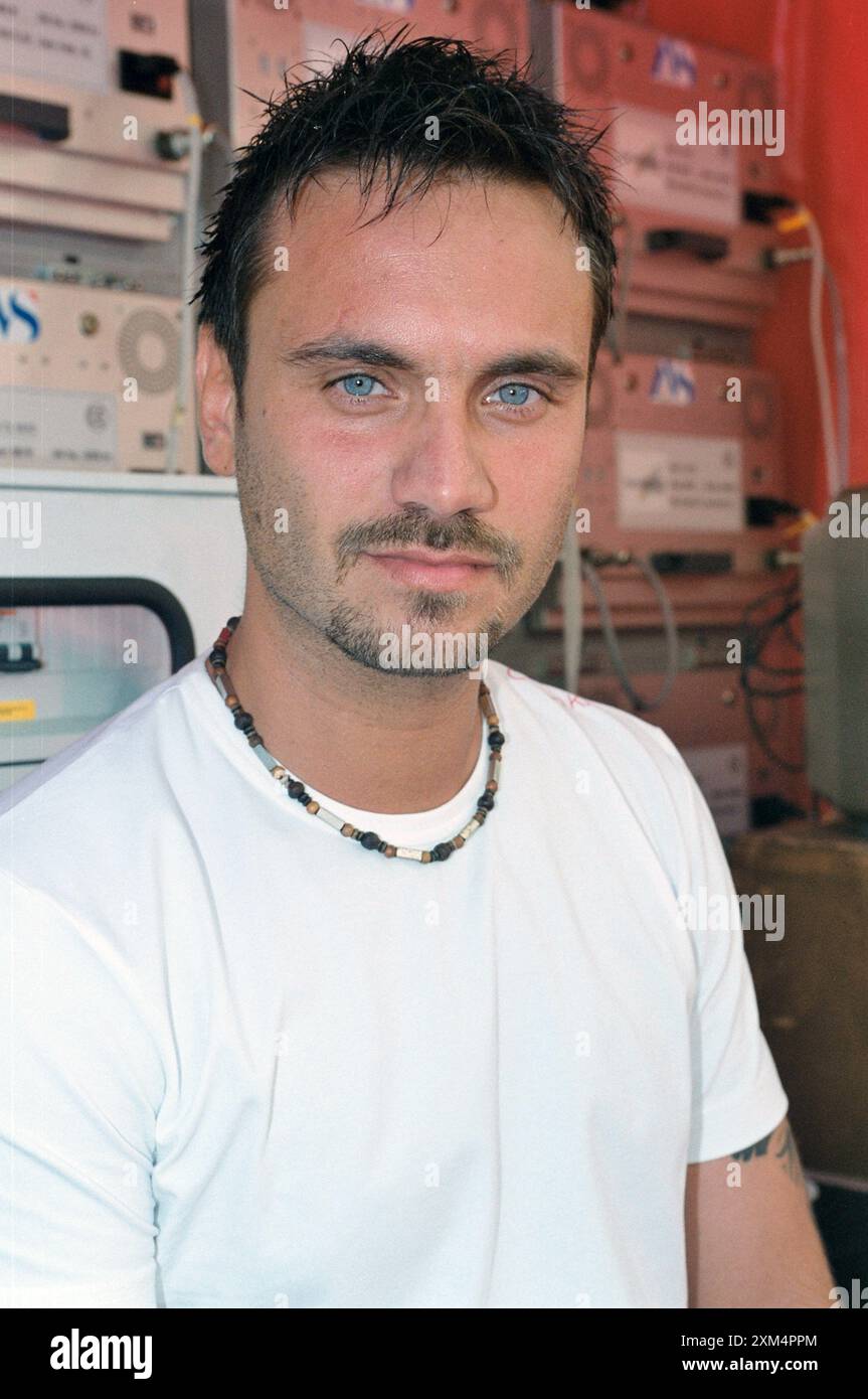 Pistoia Italy 18/06/2002: Nek,Italian singer, during the television ...