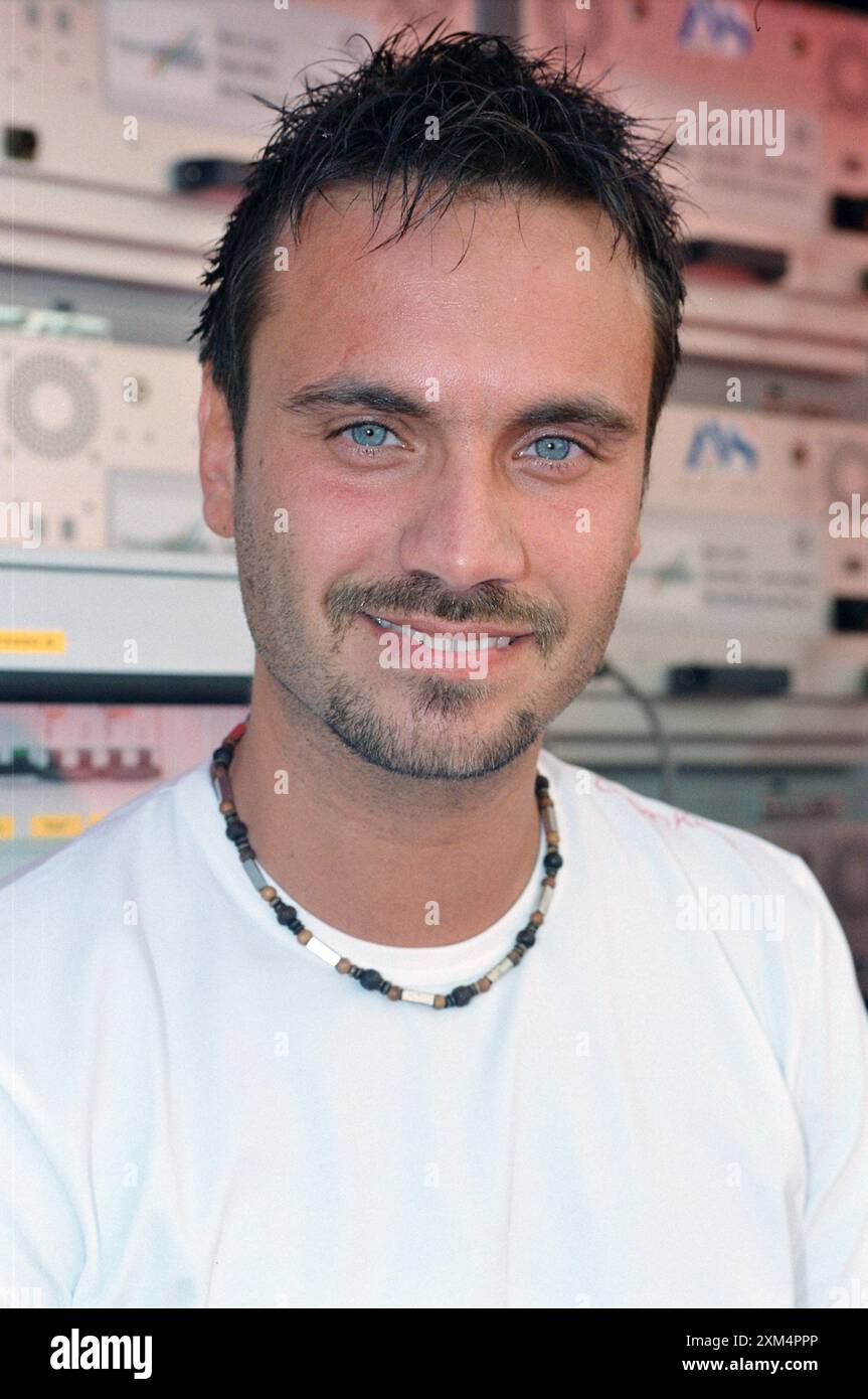 Pistoia Italy 18/06/2002: Nek,Italian singer, during the television ...