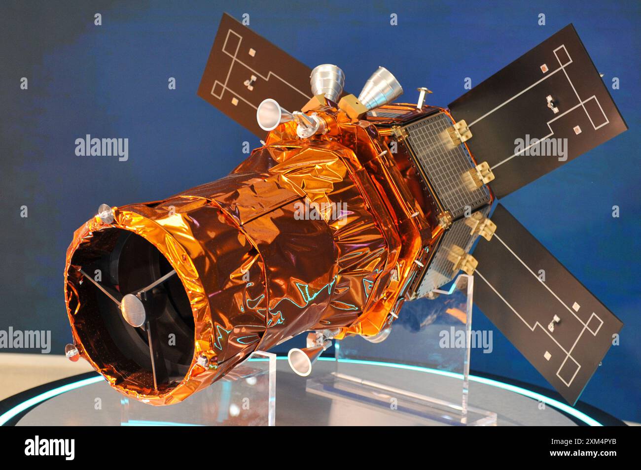 Farnborough airshow satellite image hi-res stock photography and images ...