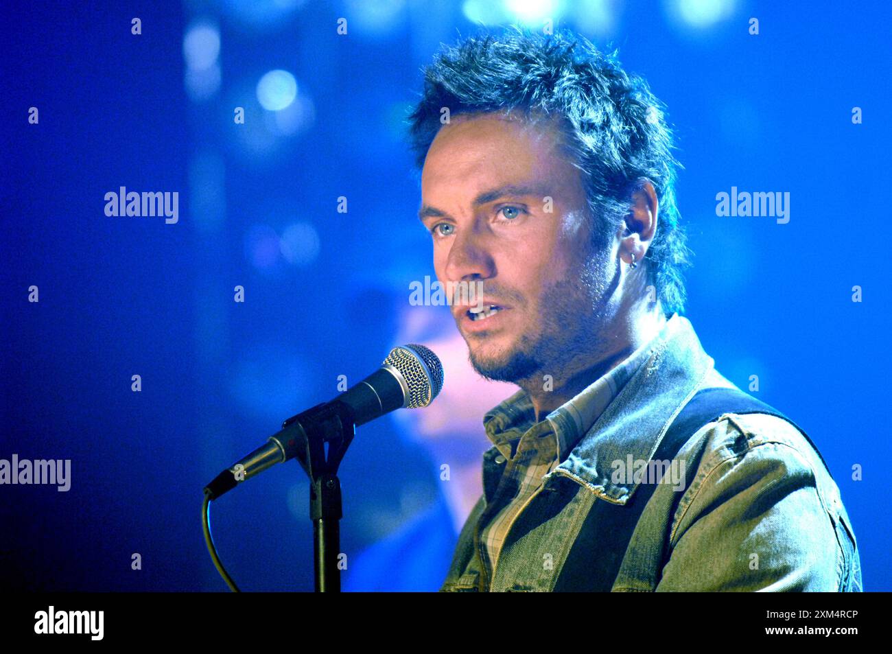 Milan Italy 25/10/2006: Nek,Italian singer, during the television show ...