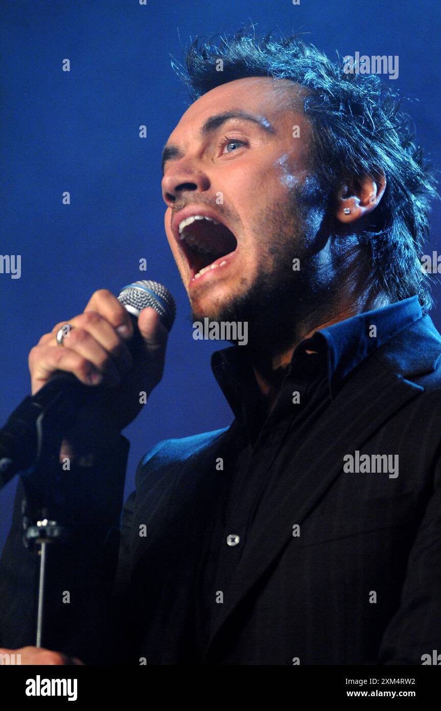 Milan Italy 25/03/2007: Nek,Italian singer, during the live concert at ...