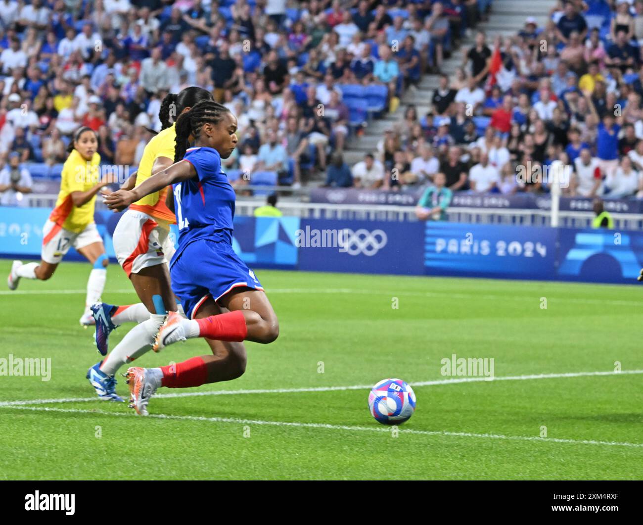 Marie-Antoinette Katoto (France) scores a goal, Football, Women's Group ...