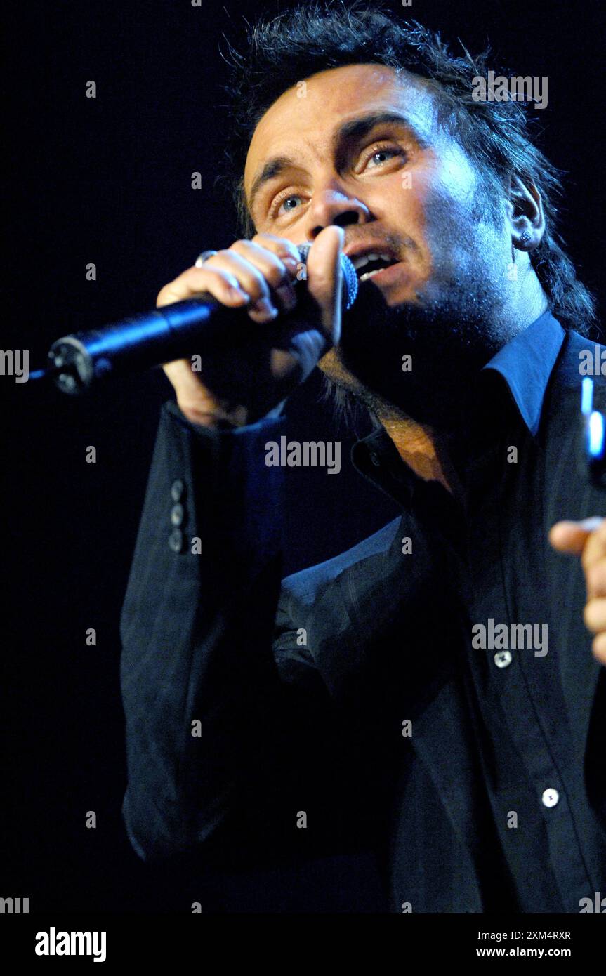 Milan Italy 25/03/2007: Nek,Italian singer, during the live concert at ...
