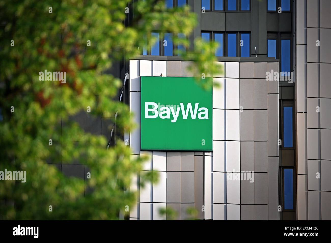 Agrarkonzern BayWa in schwerer Krise .BayWa Schriftzug,Logo,Emblem ...