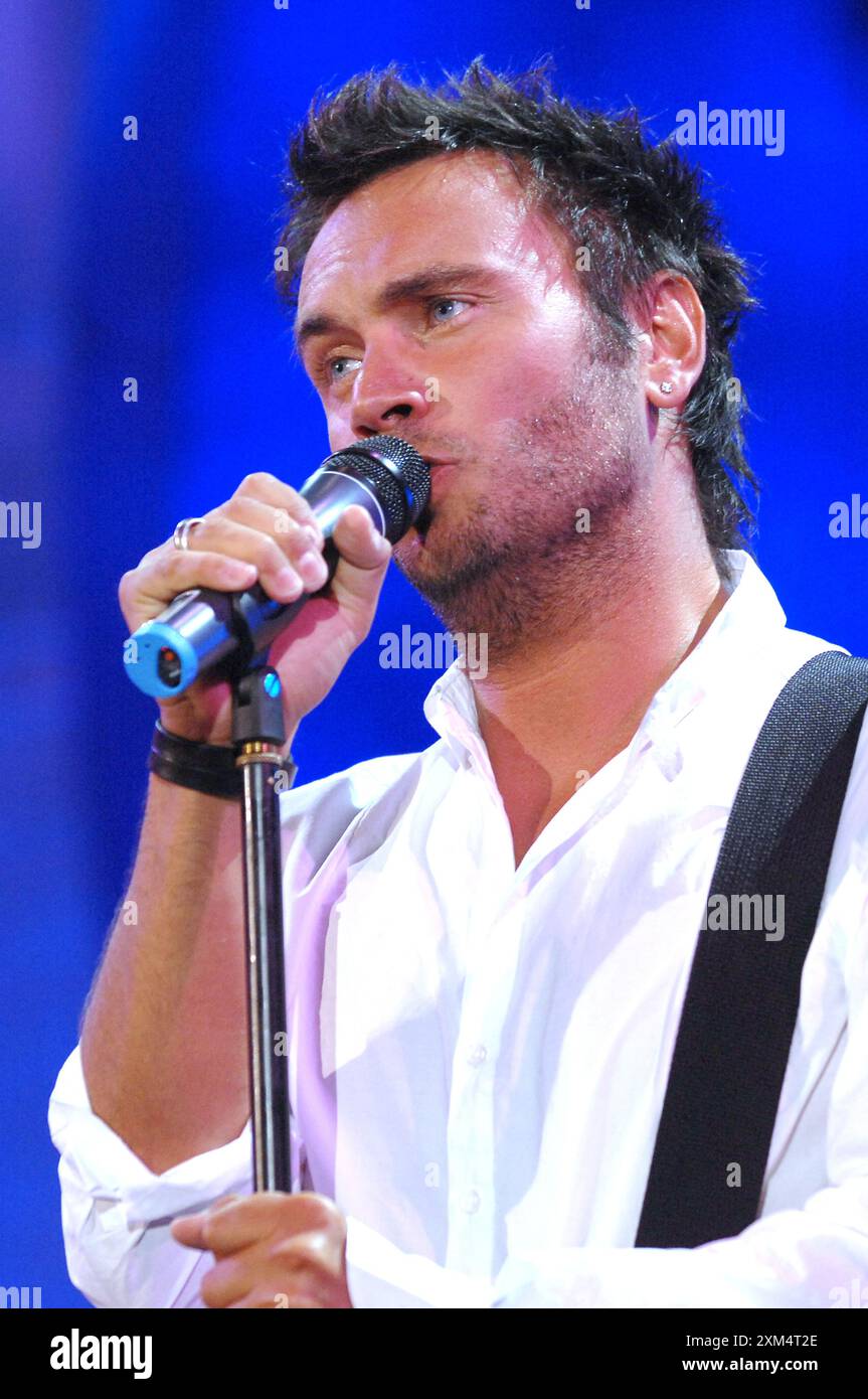 Nek images 2007 hi-res stock photography and images - Alamy