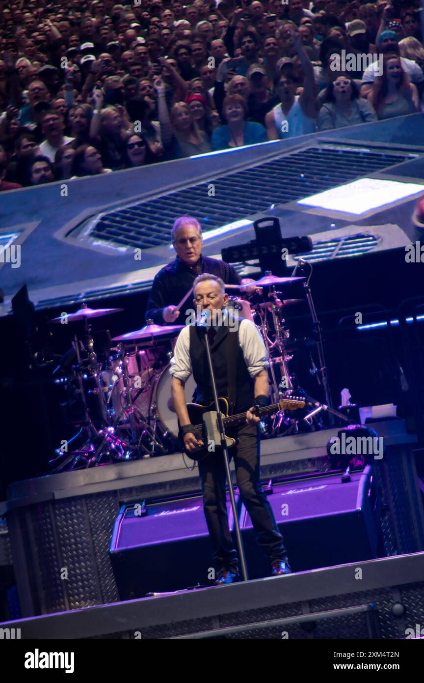 London, United KIngdom. 25th July 2024. "The Boss" Bruce Springsteen ...