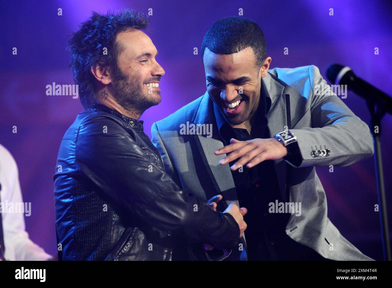 Milan Italy 20/11/2008: Nek,Italian singer, and Craig David, British ...