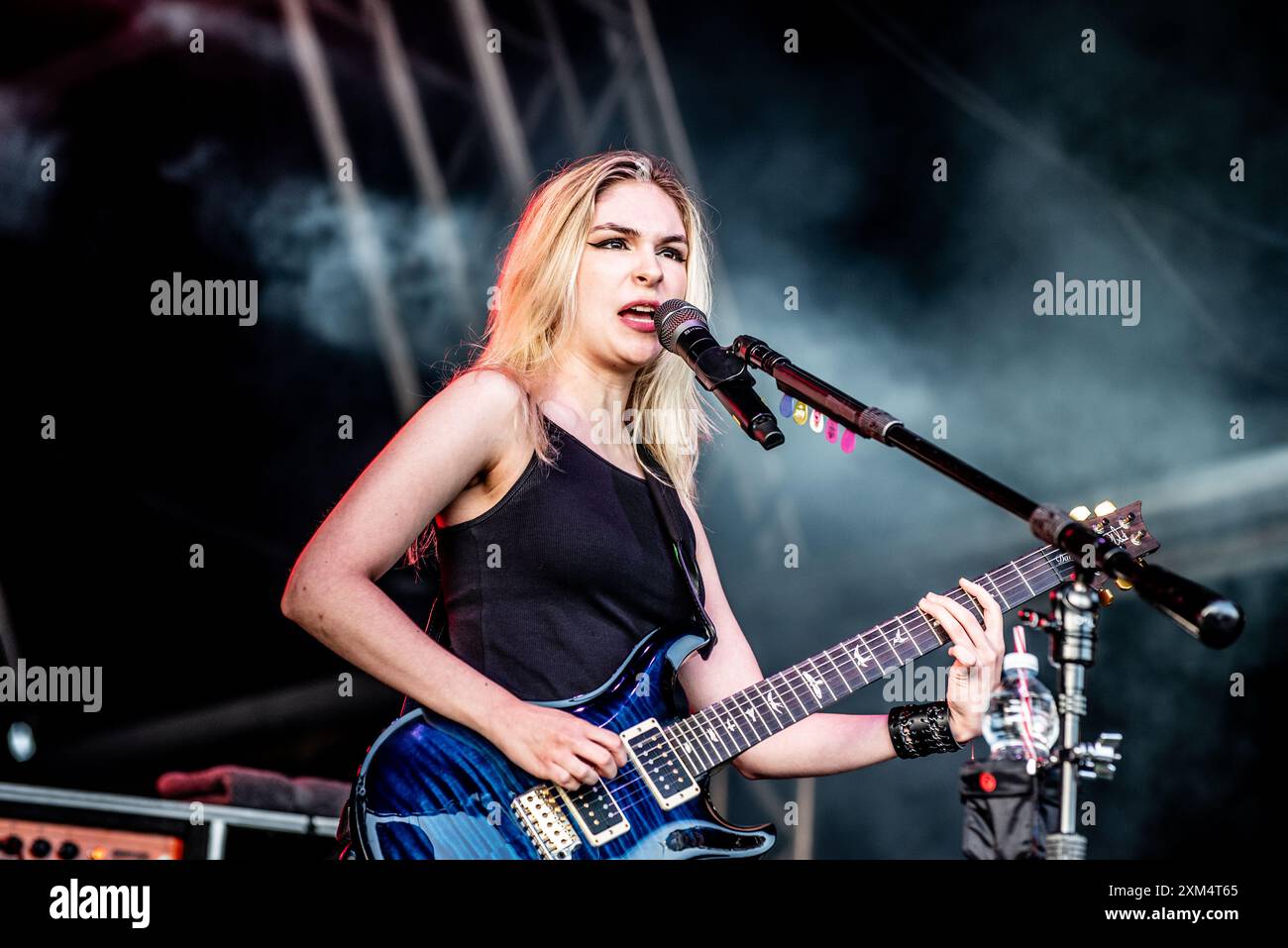 The Warning Rock Band Live Stock Photo - Alamy