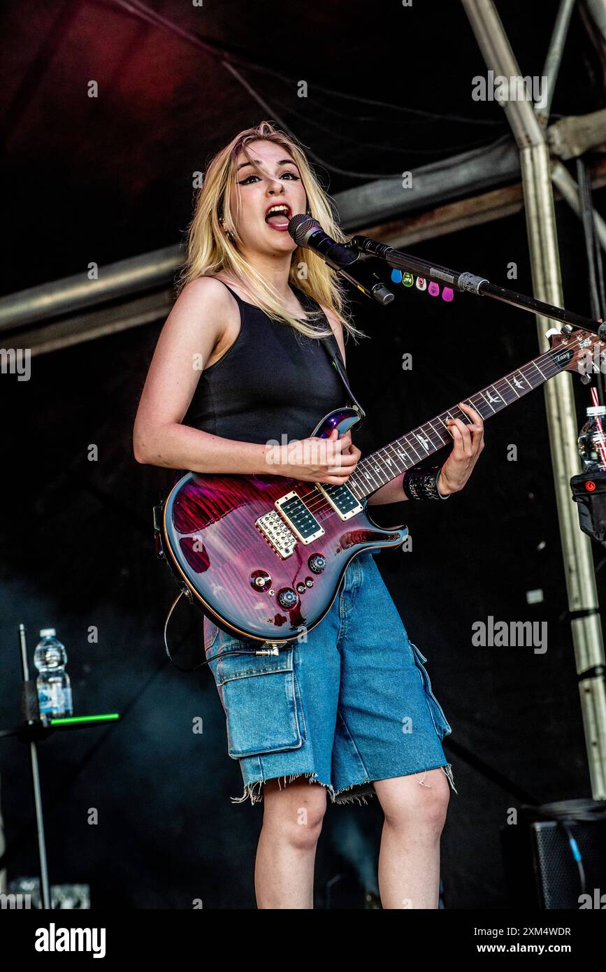 The Warning Rock Band Live Stock Photo - Alamy