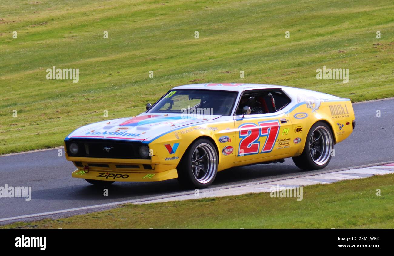 Racing classic hi-res stock photography and images - Alamy