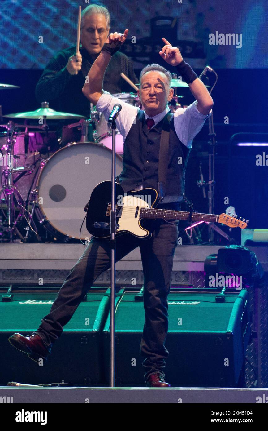 London, UK. 25 Jul 2024. American singer/songwriter Bruce Springsteen ...
