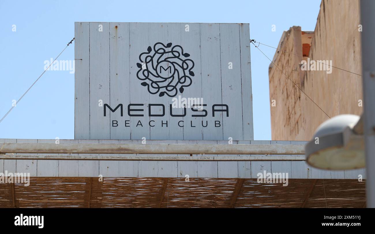 Geschlossener Medusa Beach Club an der Playa de Palma. Beim Einsturz ...