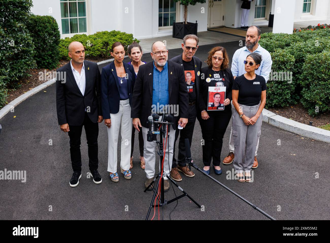 (From left to right) Adi Alexander, father of Edan Alexander, Yael ...