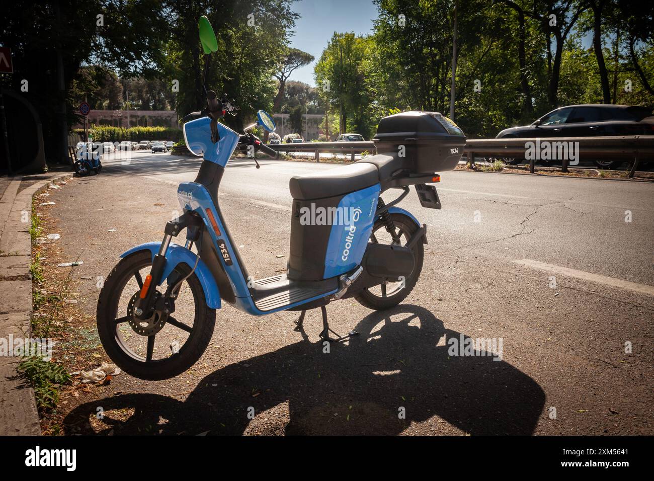Cooltra sign hi-res stock photography and images - Alamy