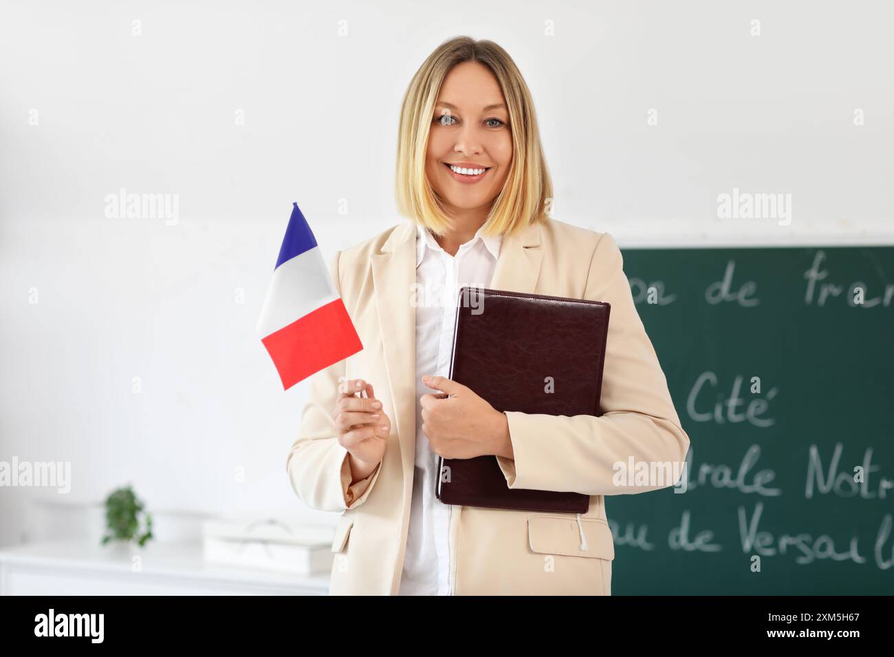 Classroom blackboard french teacher hi-res stock photography and images ...