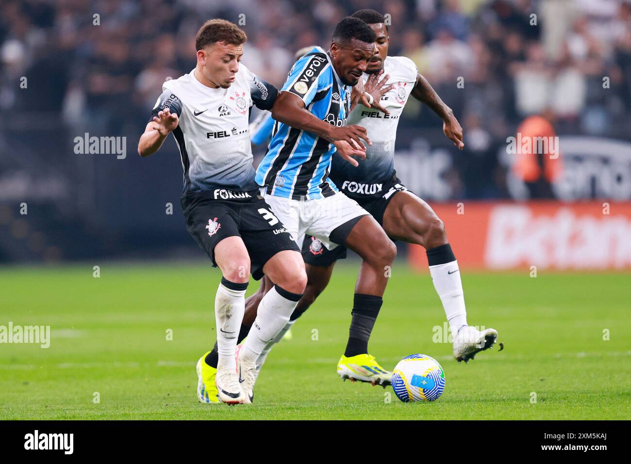 Sao Paulo, Brazil. 25th July, 2024. Caca and Ryan of Corinthians ...