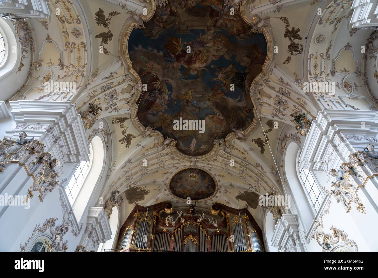 Germany - November 06, 2023 : Ornate ceiling with gold detailing in a ...