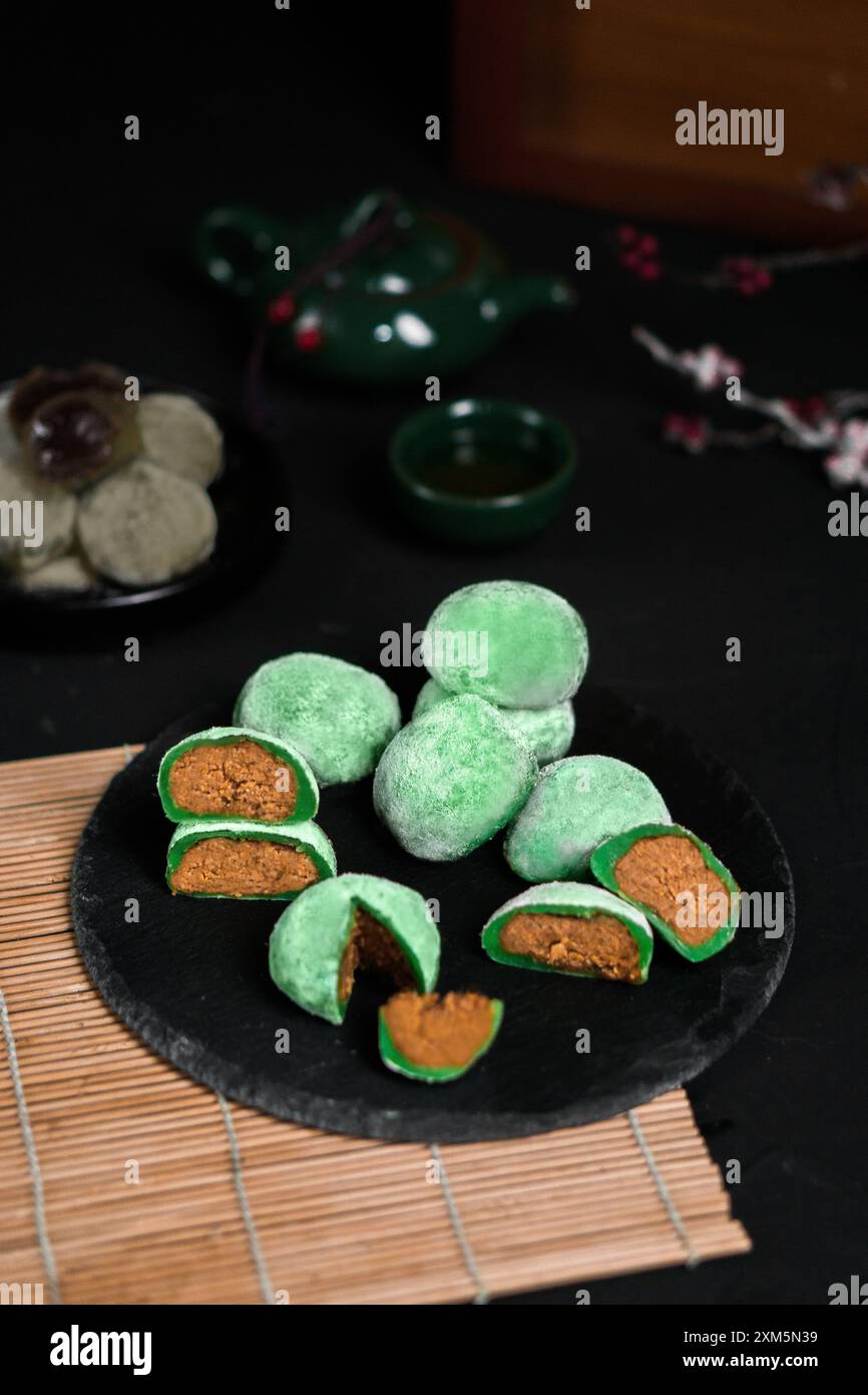 Pieces tasty matcha chocolate hi-res stock photography and images - Alamy