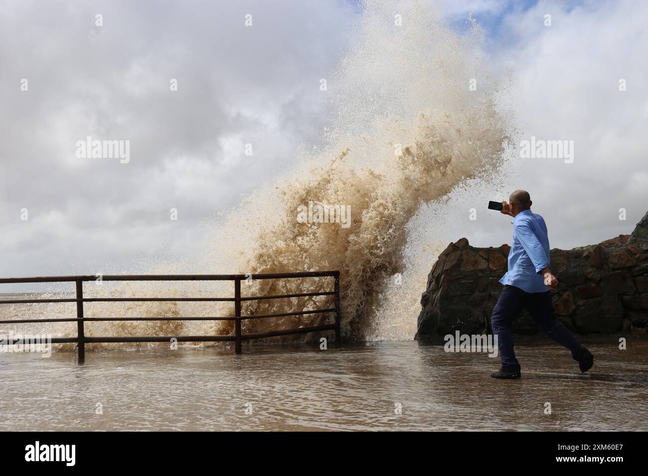 Huge waves lash the shore as Typhoon Gaemi approaches in Wenling City ...