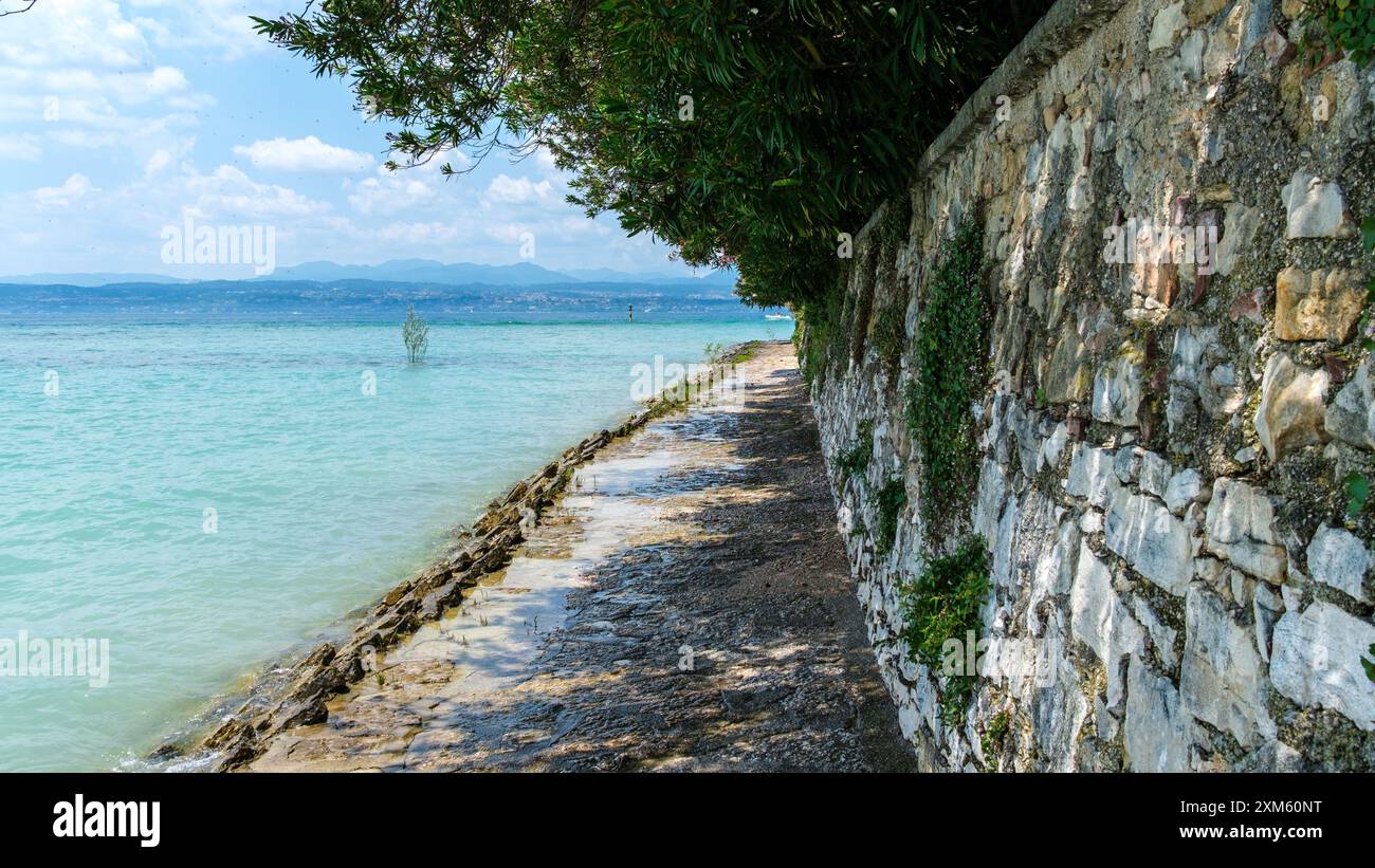 Experience the breathtaking panorama of Lago di Garda from Colombare ...