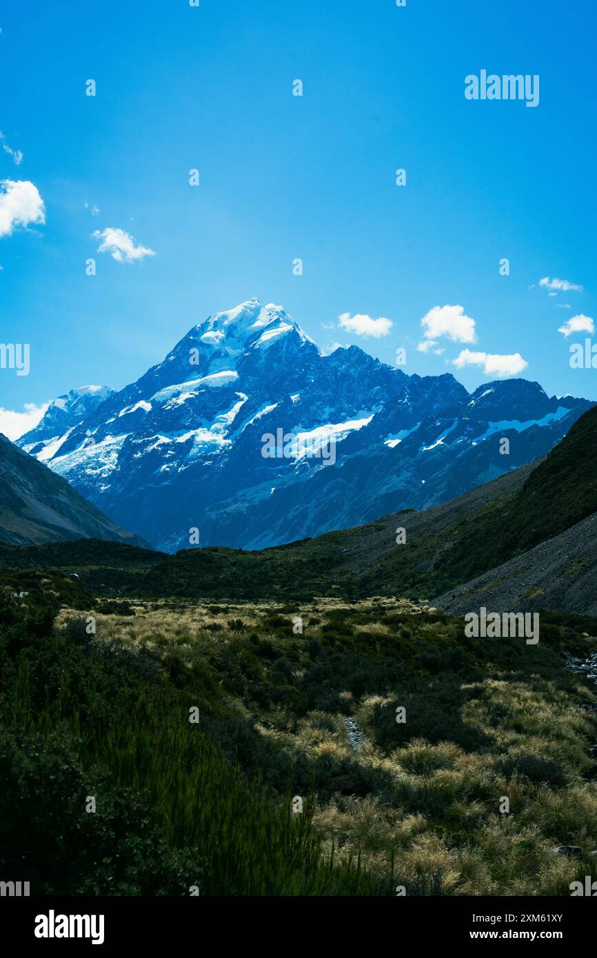 Mount cook trails hi-res stock photography and images - Alamy