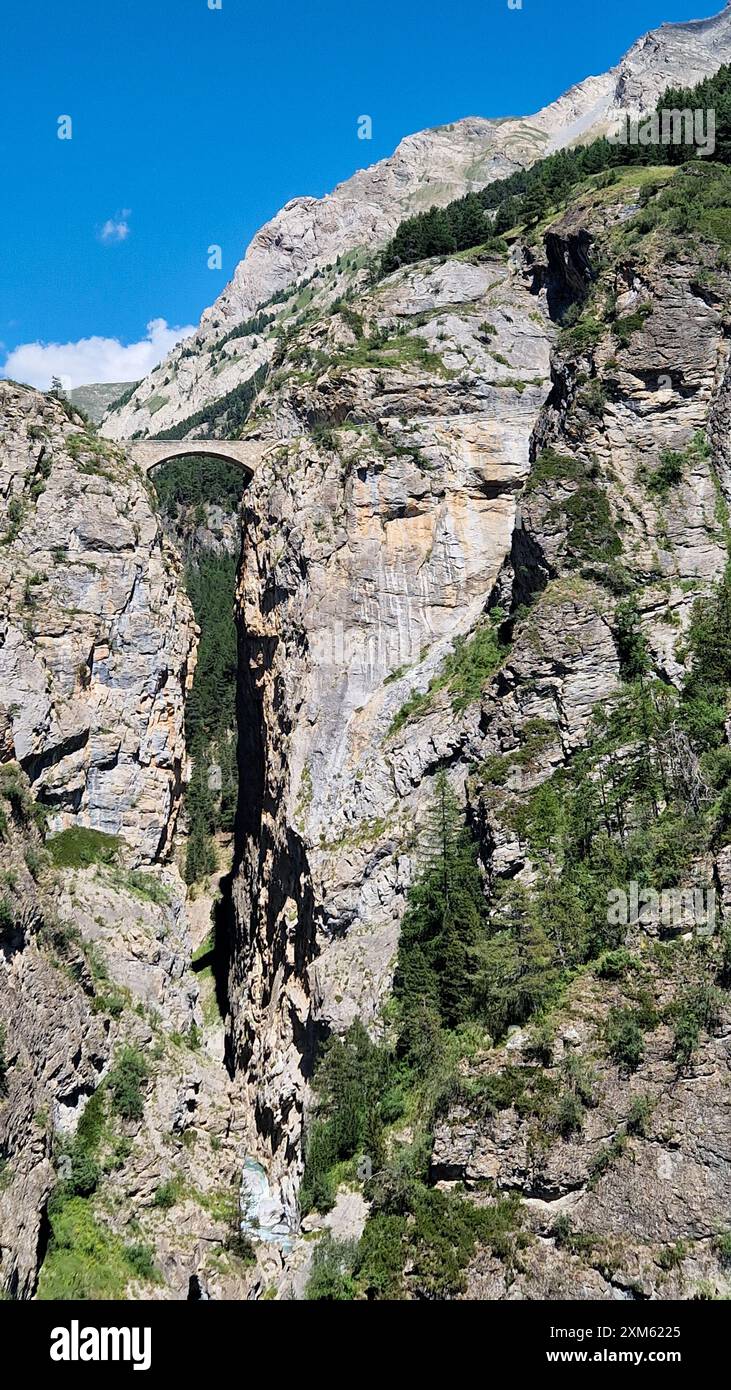 Ubaye chatelet bridge hi-res stock photography and images - Alamy